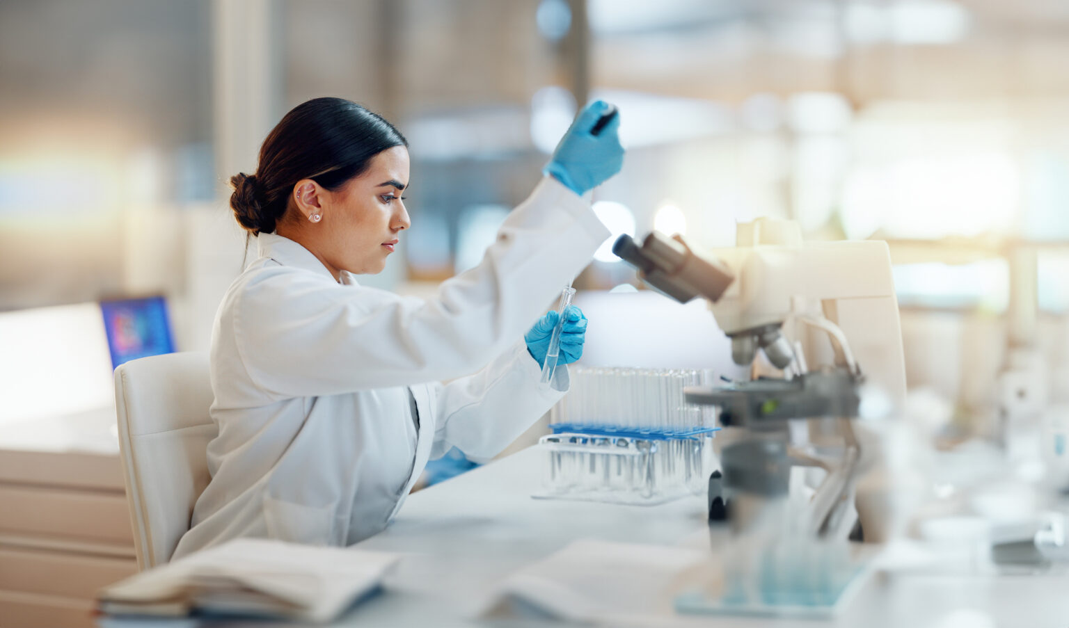 How to Become a Forensic Science Technician | Alliant University